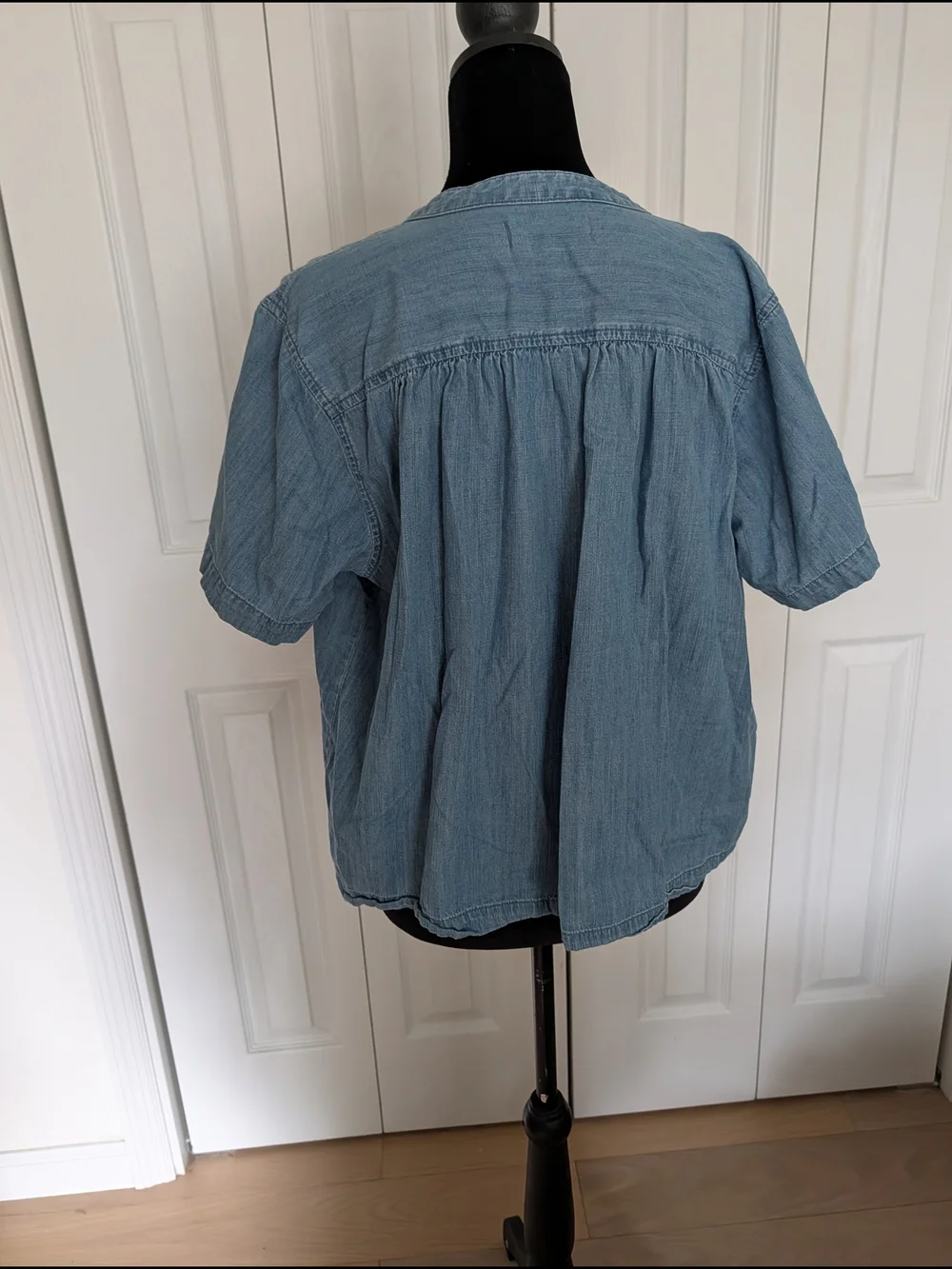 Madewell | Tops | Madewell Light Blue Denim Short Sleeve Popover Top ...